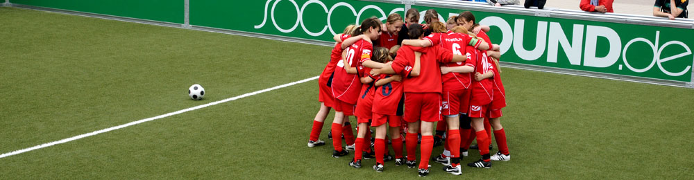 Rooftop Soccer - Upper 90 rooftop soccer pitches, Queens, New York