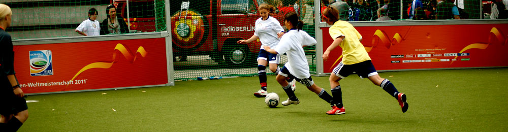 Rooftop Soccer - Upper 90 rooftop soccer pitches, Queens, New York