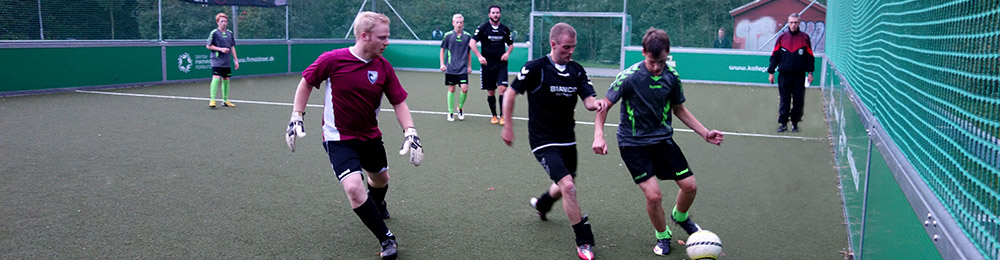 Rooftop Soccer - Upper 90 rooftop soccer pitches, Queens, New York